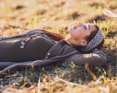 How to Practice Detachment: Find Peace & Mindfulness